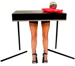 Comedy Table bestellen